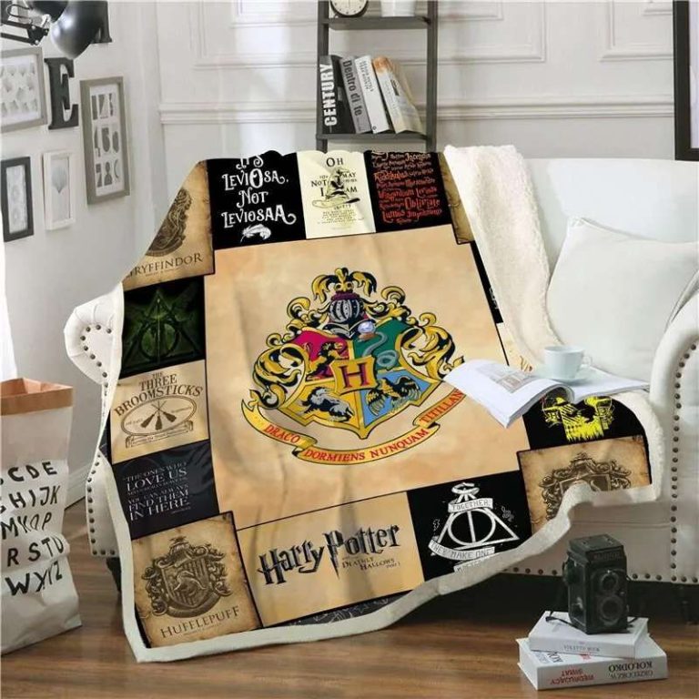 Hogwarts Draco Dormiens Nunquam Titillandus Blanket